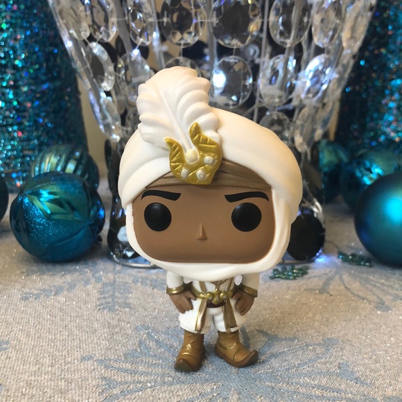 Toys | Aladdin Pop Figure | Poshmark